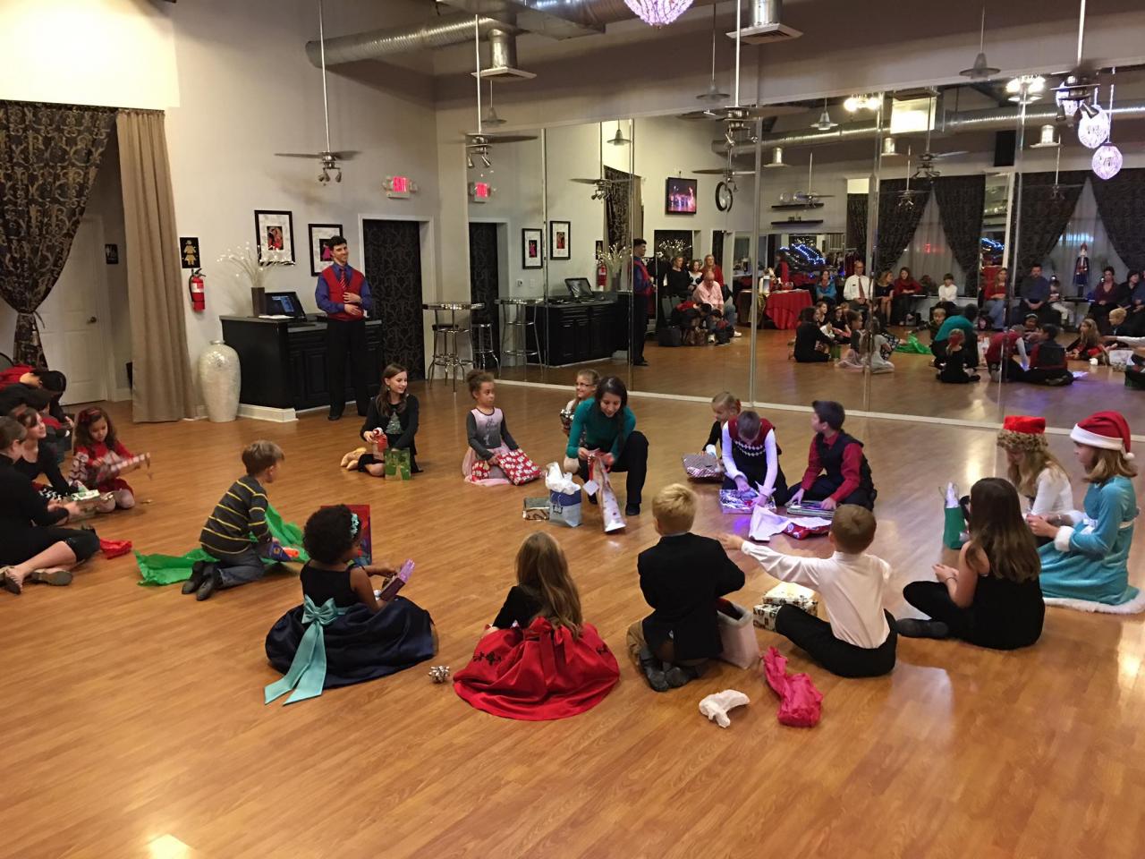 Dance Center USA - Dance Studio in Charlotte, NC - Children Christmas ...